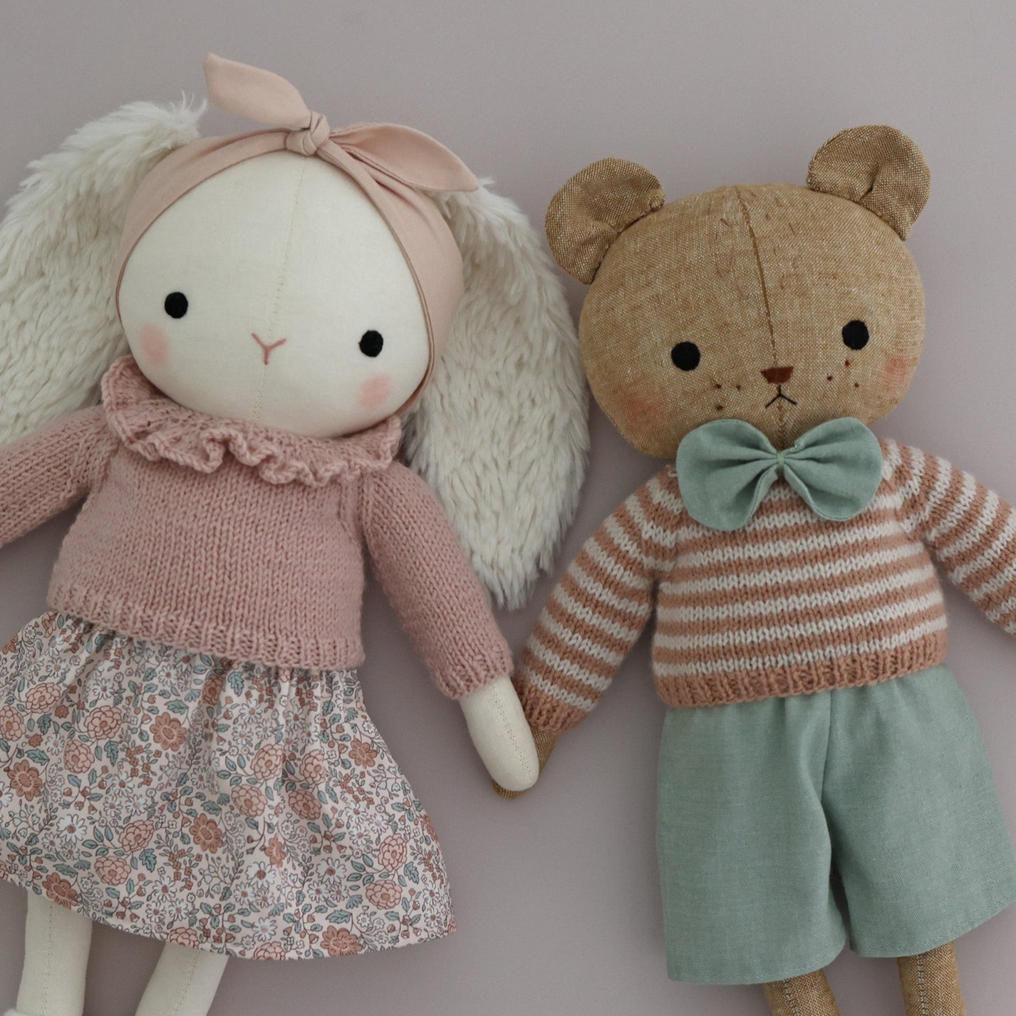 Willow sweater doll knitting pattern – Studio Seren